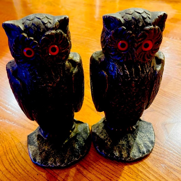 Office | One Heavy Metal Owl Bookend | Poshmark